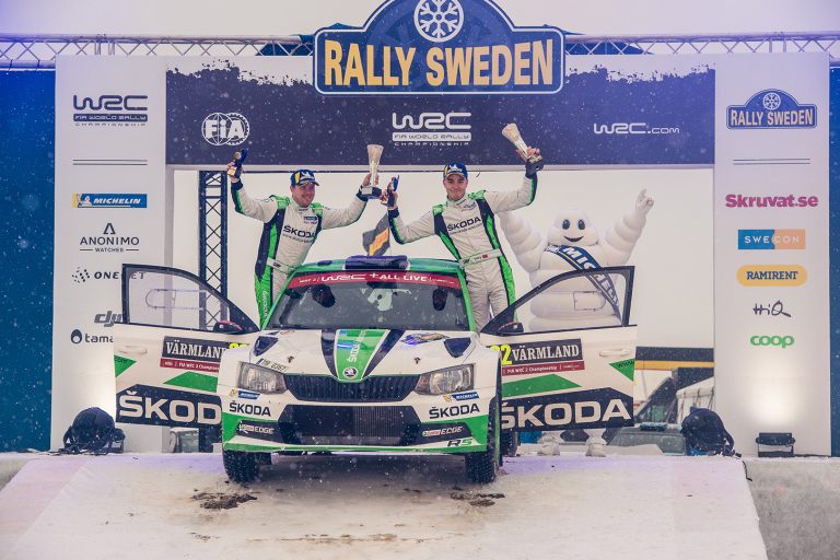 Švédská rally: Za obhajobou titulu vykročil Tidemand druhým místem na ...