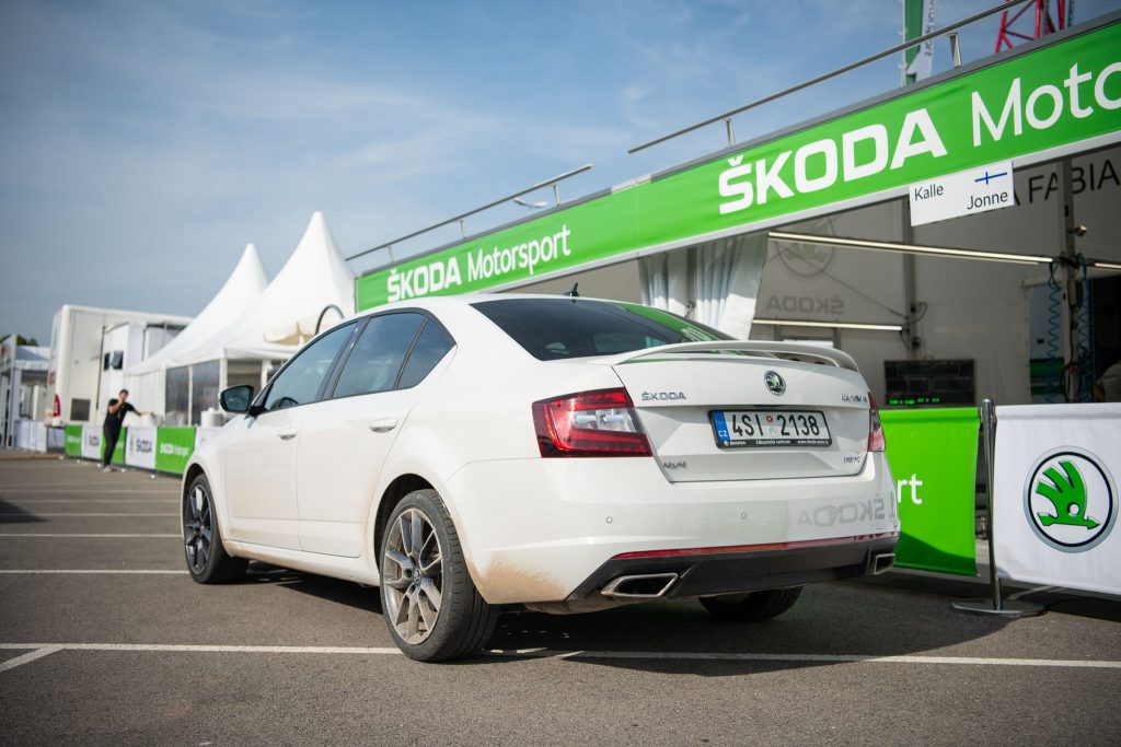 The Secret of Recon Cars. OCTAVIA RS 4x4 Recce - Škoda Motorsport