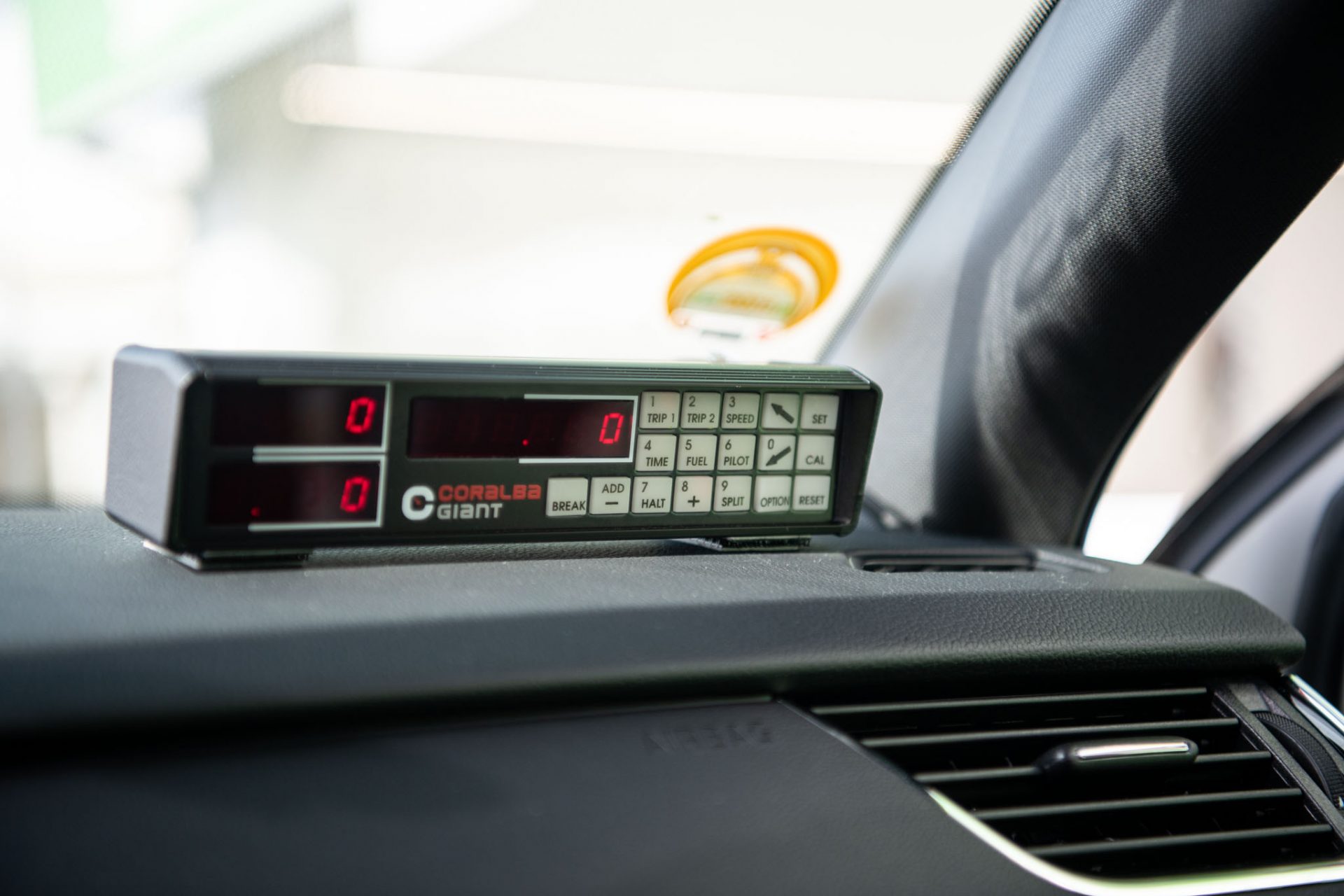 The Secret of Recon Cars. OCTAVIA RS 4x4 Recce - Škoda Motorsport