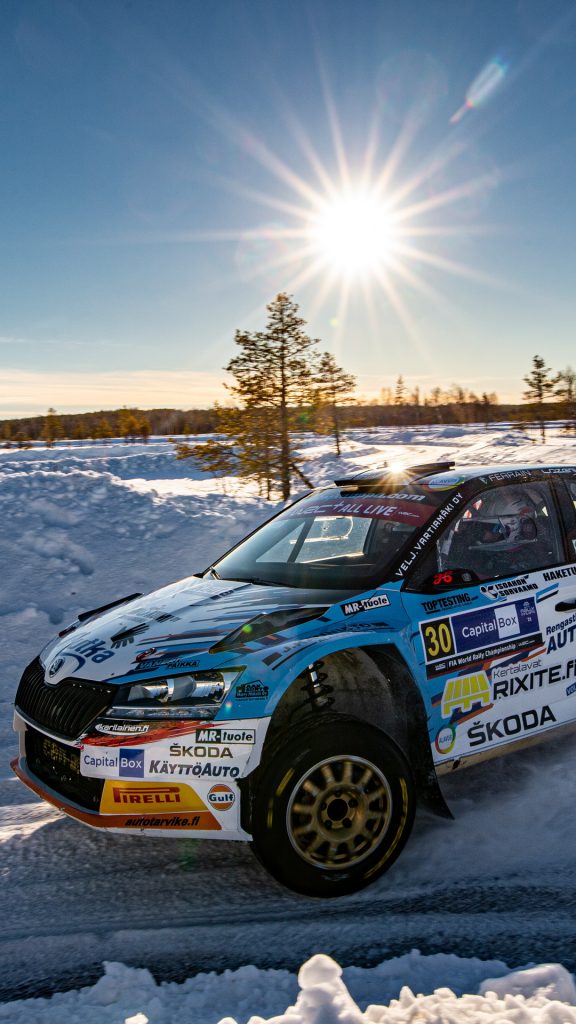 Stáhněte si tapety do mobilu z Arctic Rally Finland - Škoda Motorsport