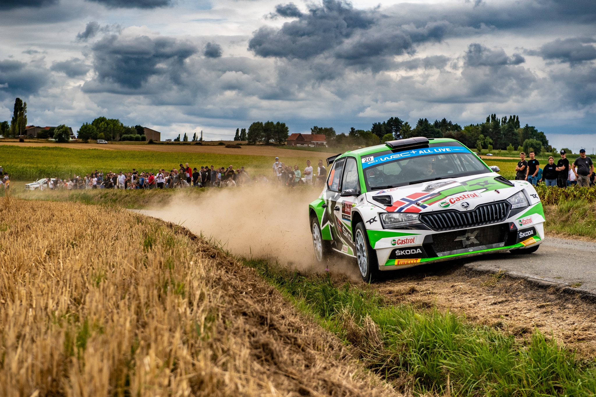 Tarmac full of pitfalls | Ypres Rally - Škoda Motorsport