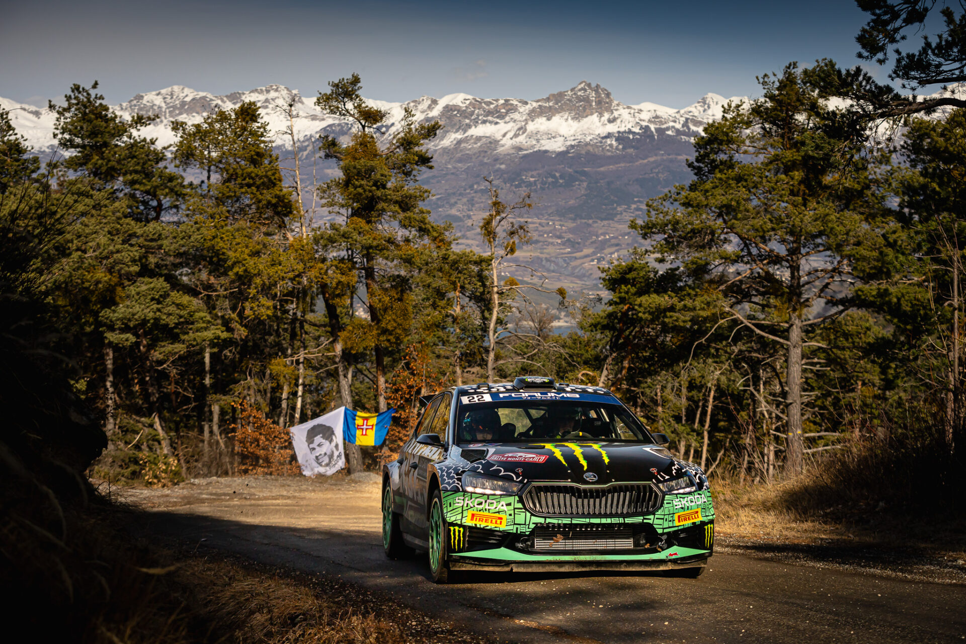 An incredible pursuit drive | Rallye Monte-Carlo - Škoda Motorsport