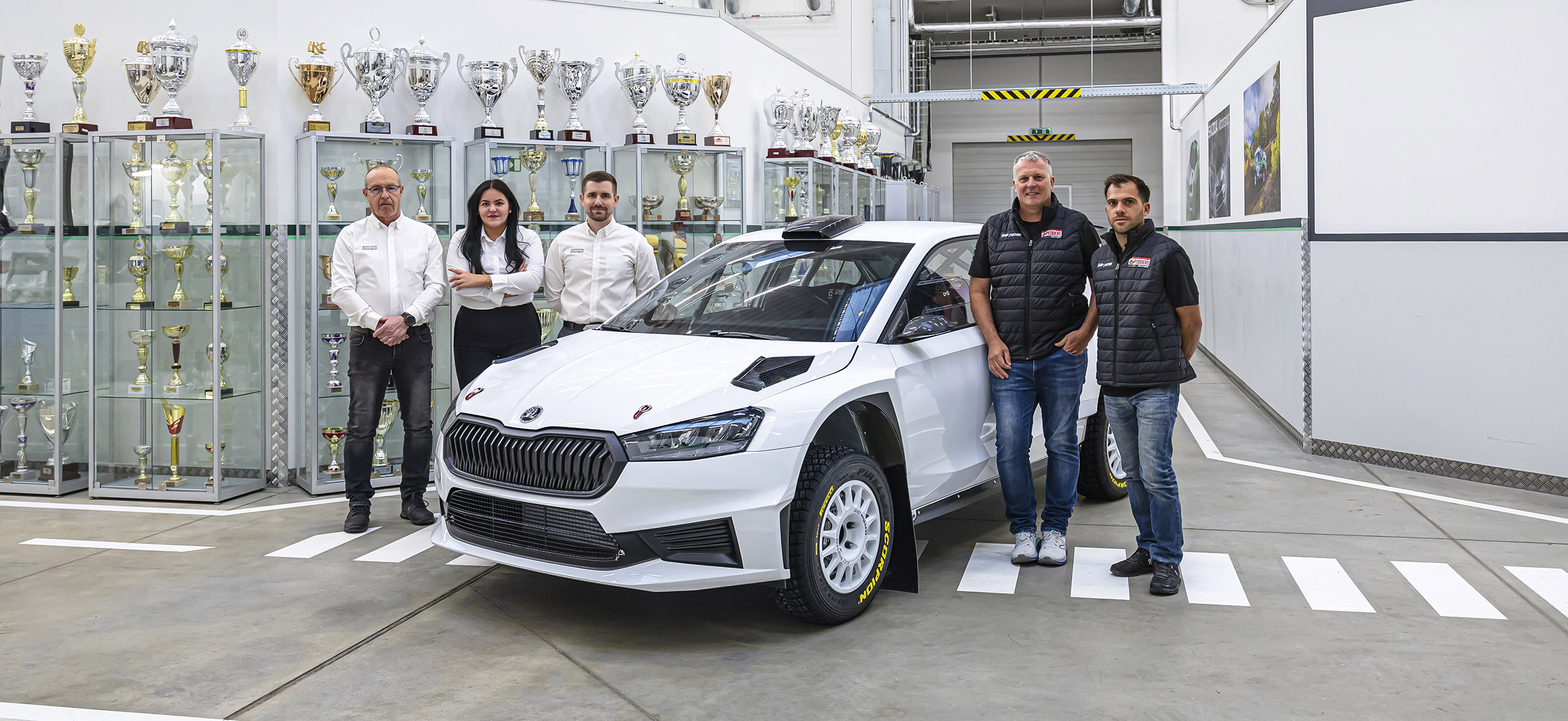 Pedders Rally Team and the Fabia chase for the laurels in Australia ...